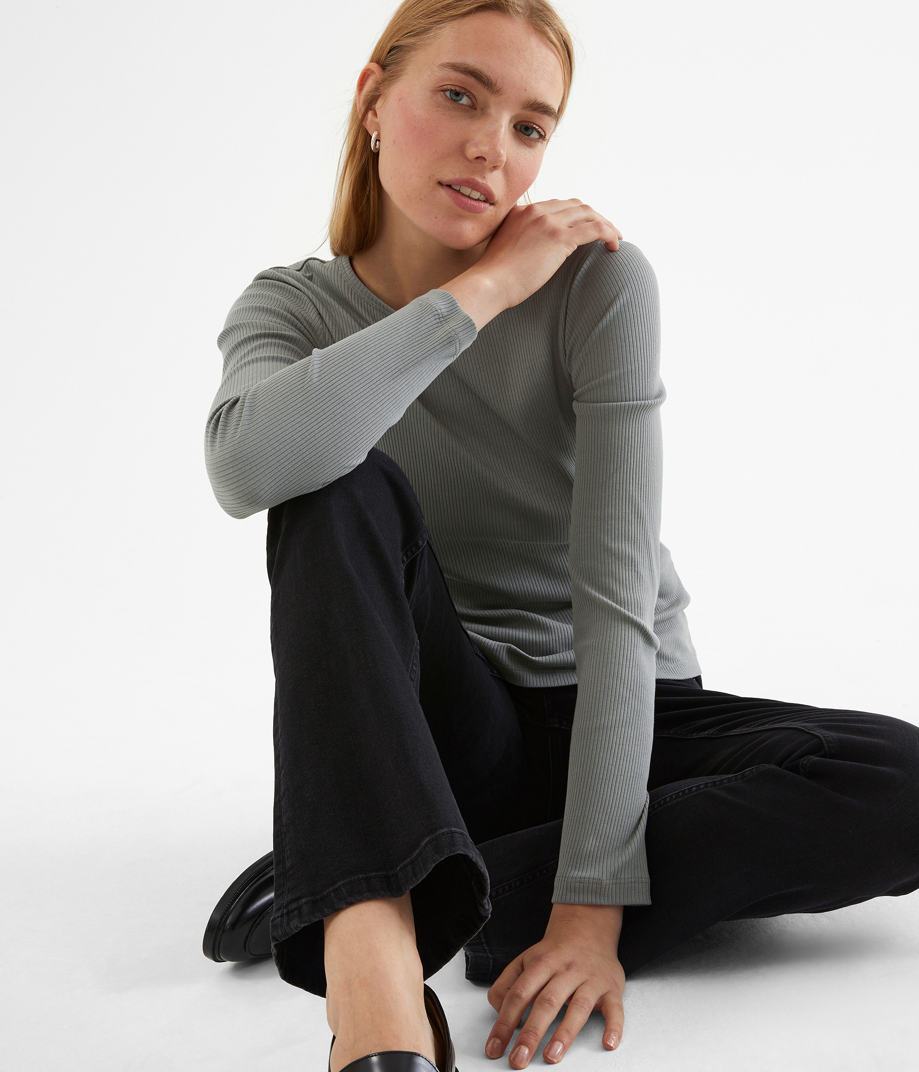 Ribbad långärmad topp | Grå | Dam | Kappahl