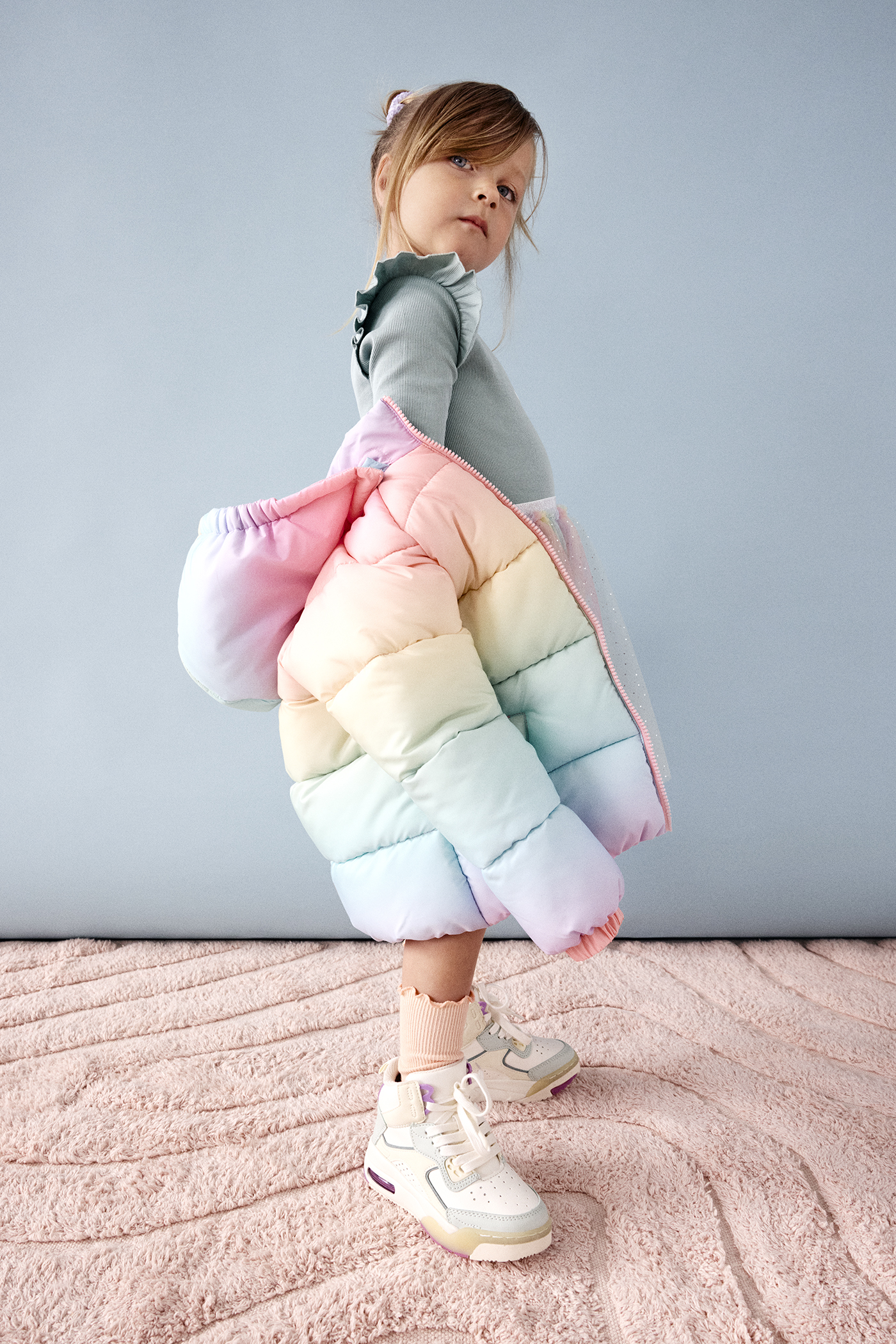 Regnbågsfärgad pufferjacka | Ljusrosa | Barn | Kappahl