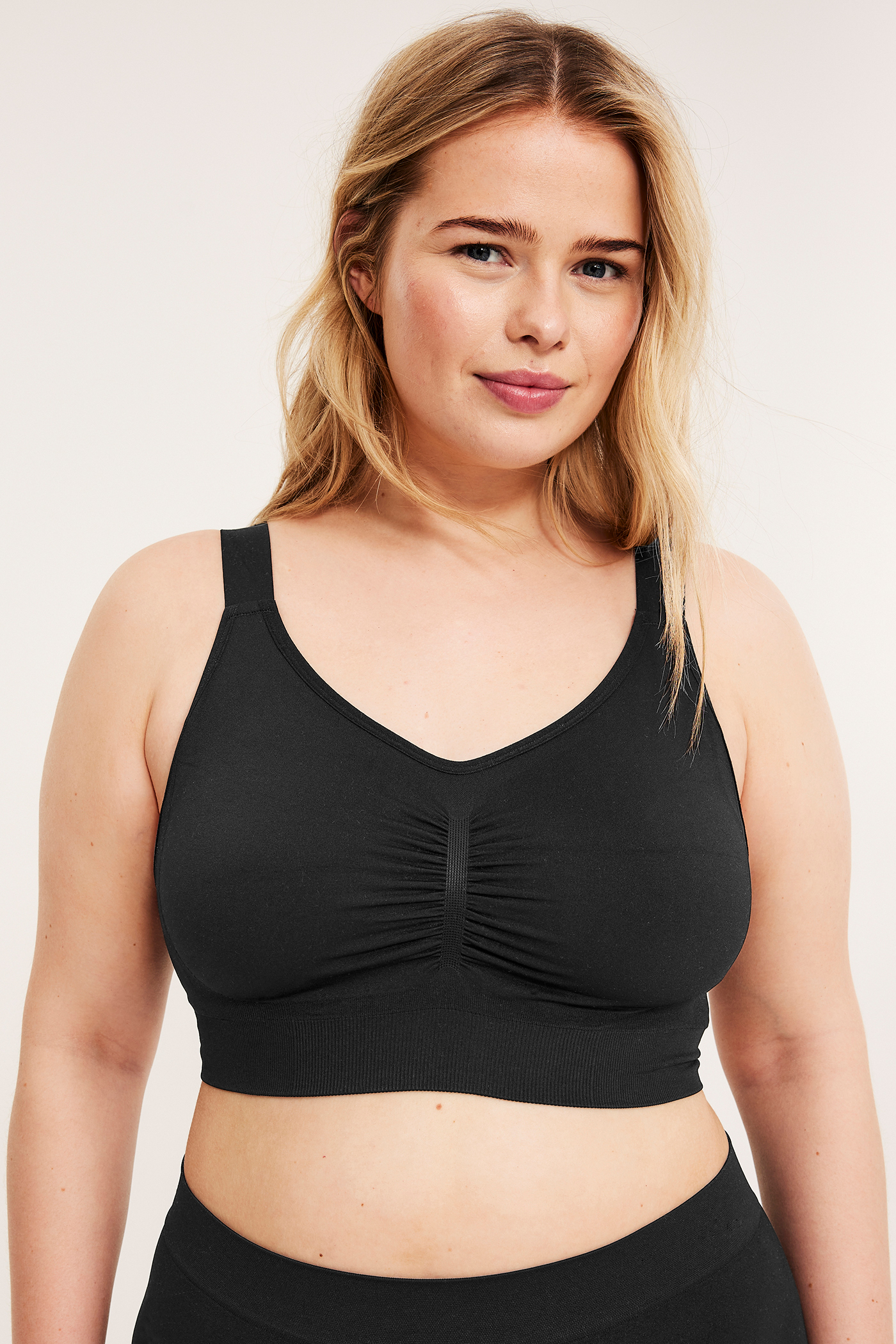 Bygellös bh seamless | Svart | Dam | Kappahl