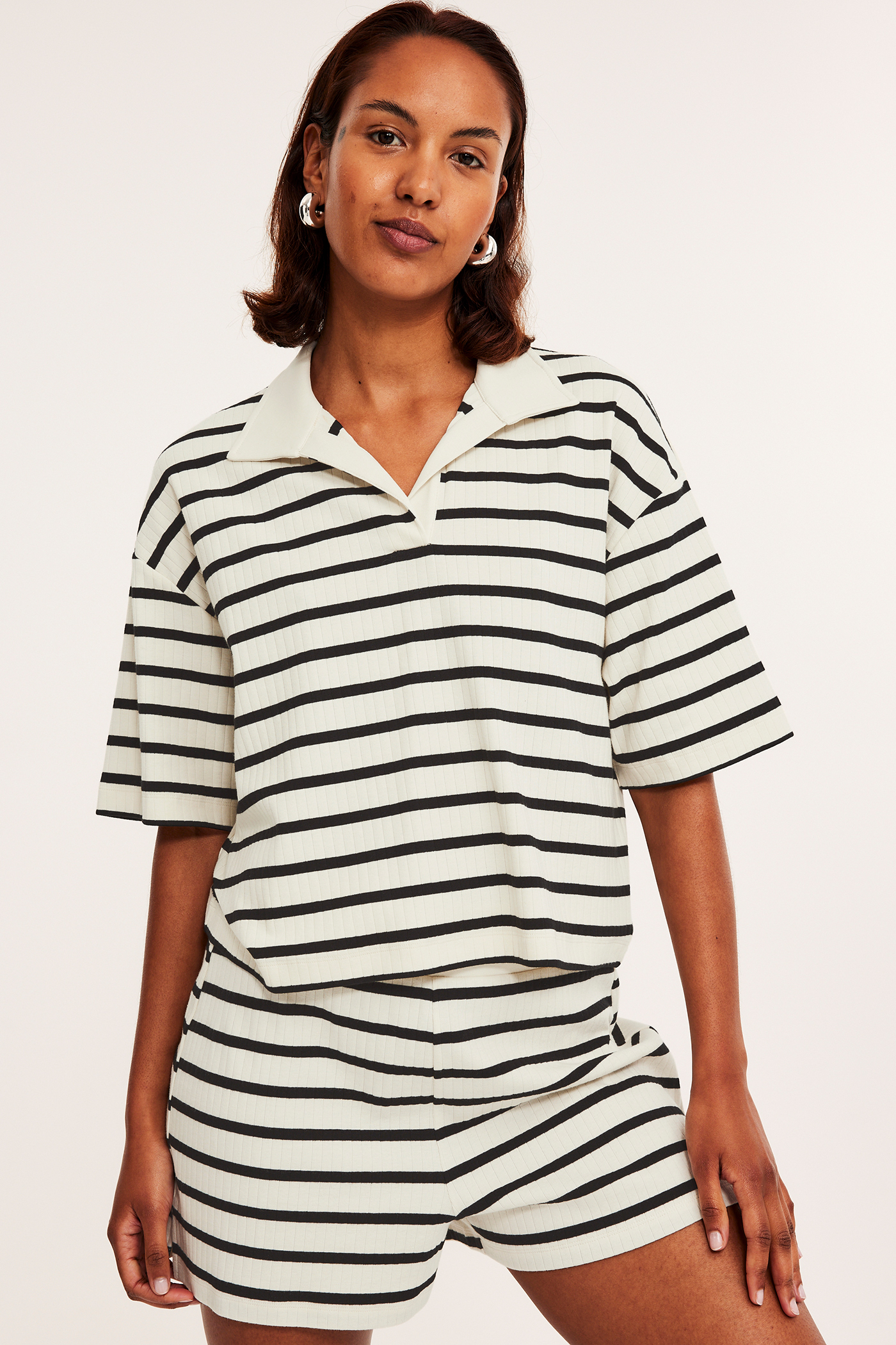 Boxig topp med krage | Offwhite | Dam | Kappahl