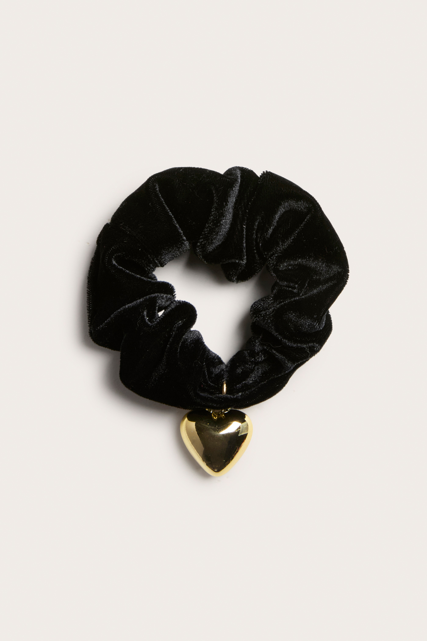 Scrunchie med hjärta | Svart | Dam | Kappahl